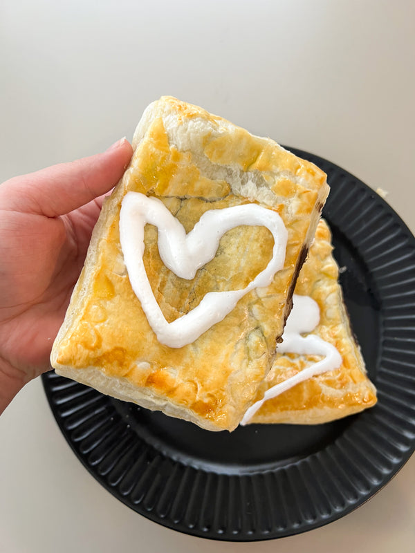 Cookies and Creme Toaster Strudels - Flavored PB Co.